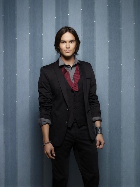 Caleb Rivers – Pretty Little Liars Wiki - Infos, Episoden, Aria ... Caleb Rivers – Pretty Little Liars Wiki - Infos, Episoden, Aria ...